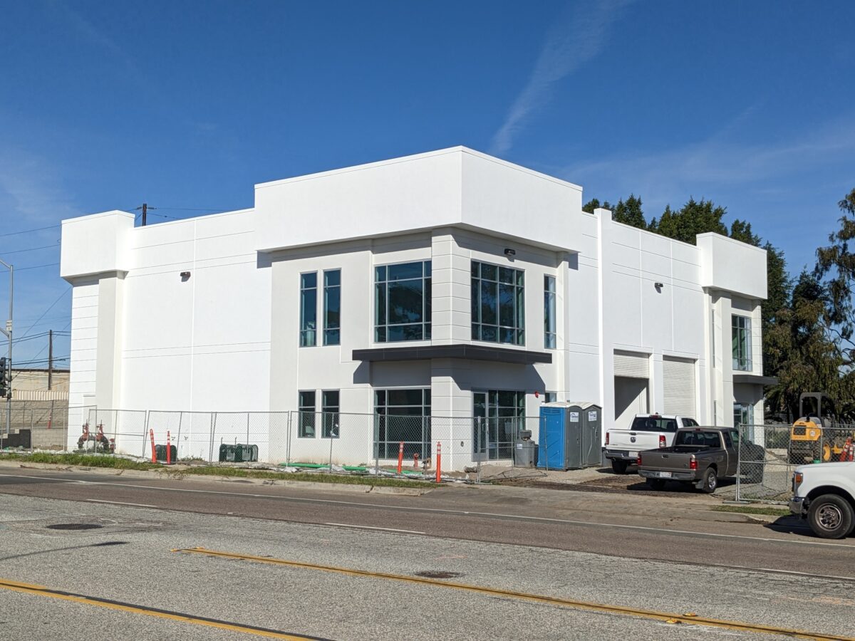 Industrial Warehouses for Lease – Small industrial warehouse and flex ...